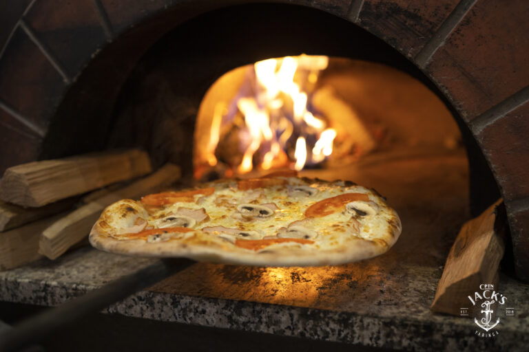 Best Wood Fired Pizza on the Mornington Peninsula at Cptn Jack's Best Wood Fired Pizza on the Mornington Peninsula at Cptn Jack's